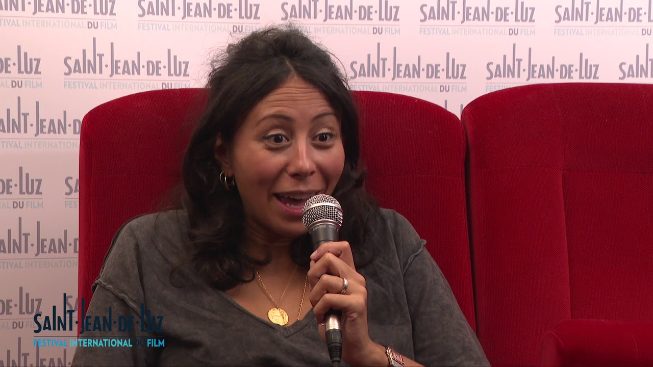 Interview de la réalisatrice Manele LABIDI pour son film "Un divan à ...