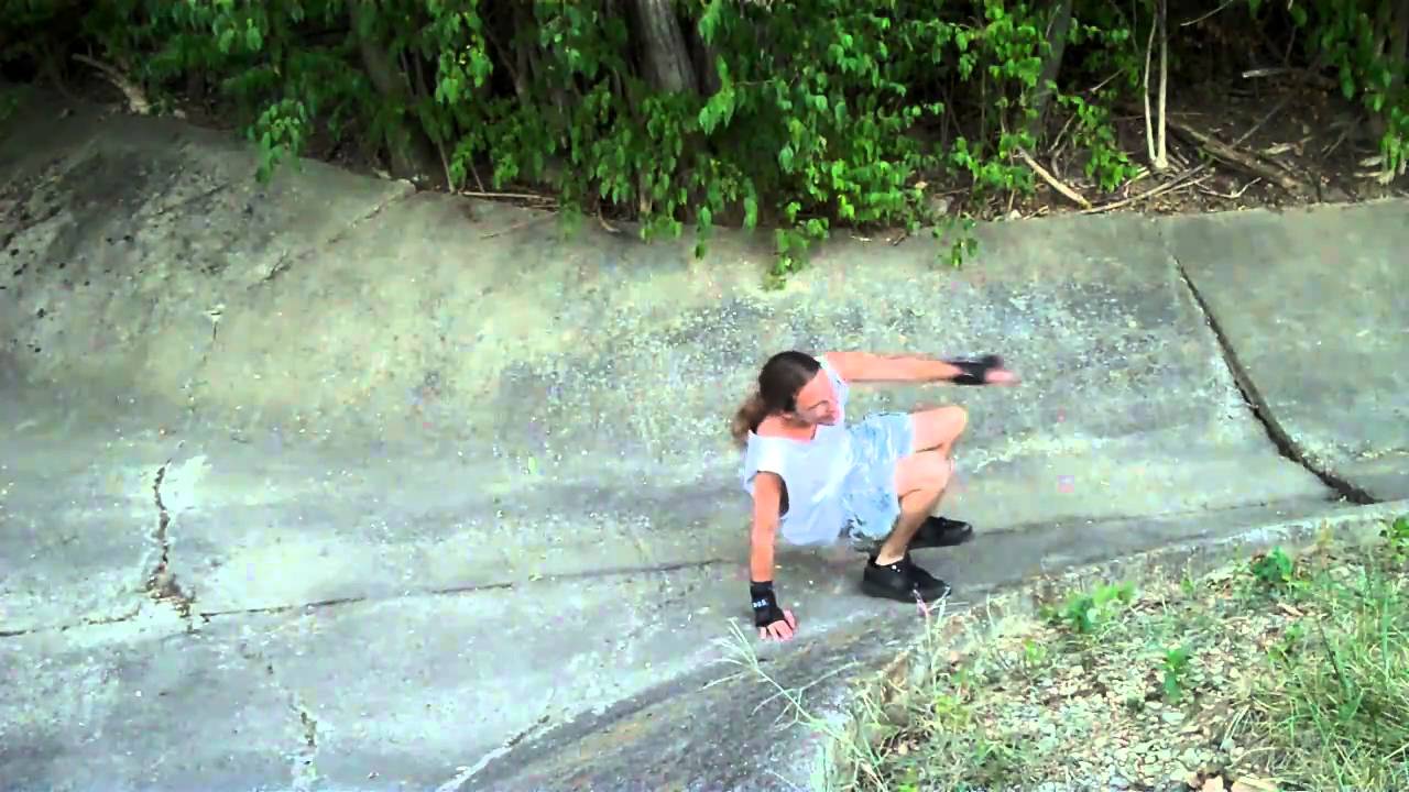 Skateboarding the Drainage Ditch by Home - YouTube