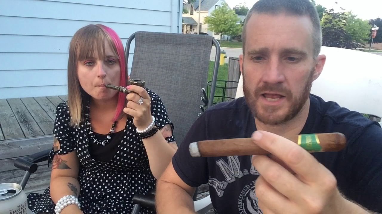 H&H Cigar review Featuring Hello Kitty Piper and Sutliff Creme Brulee ...