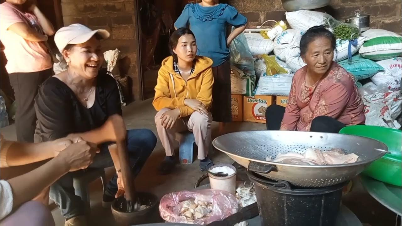 Niam dab laug lawv los txog peb lawm ma zoo siab heev li nawb - YouTube