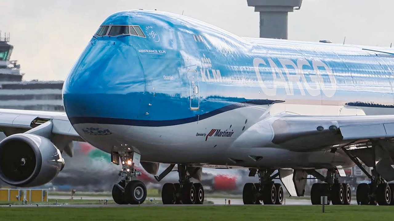 KLM Cargo Boeing 747 line-up & take off | 4K - YouTube