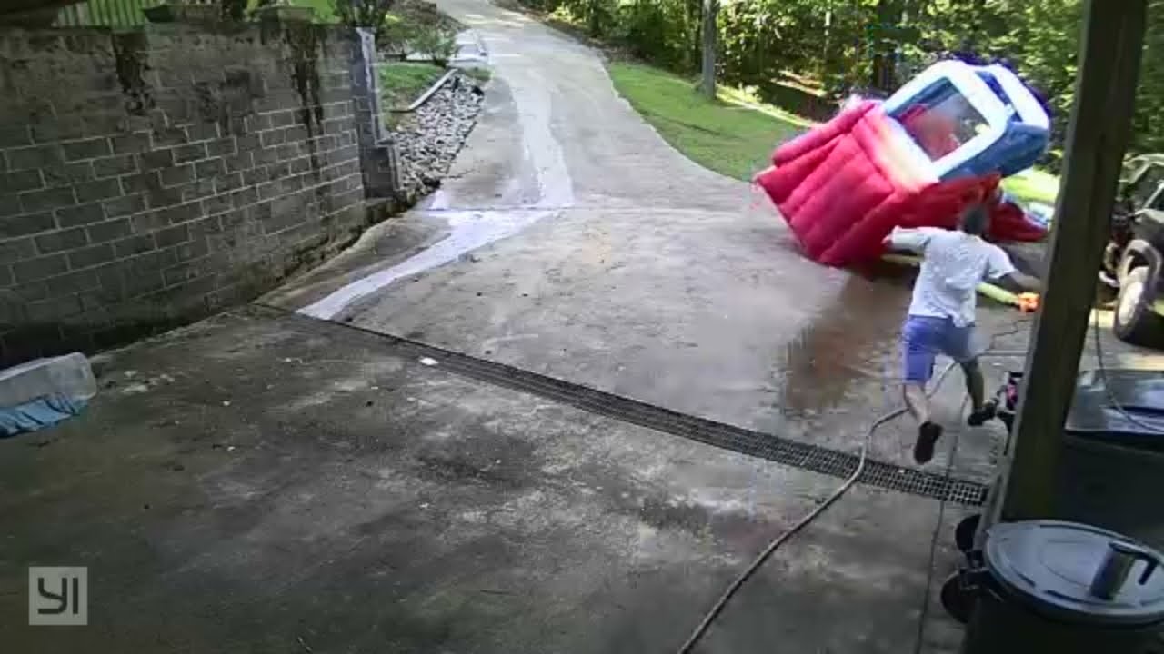 Bounce house fail - YouTube