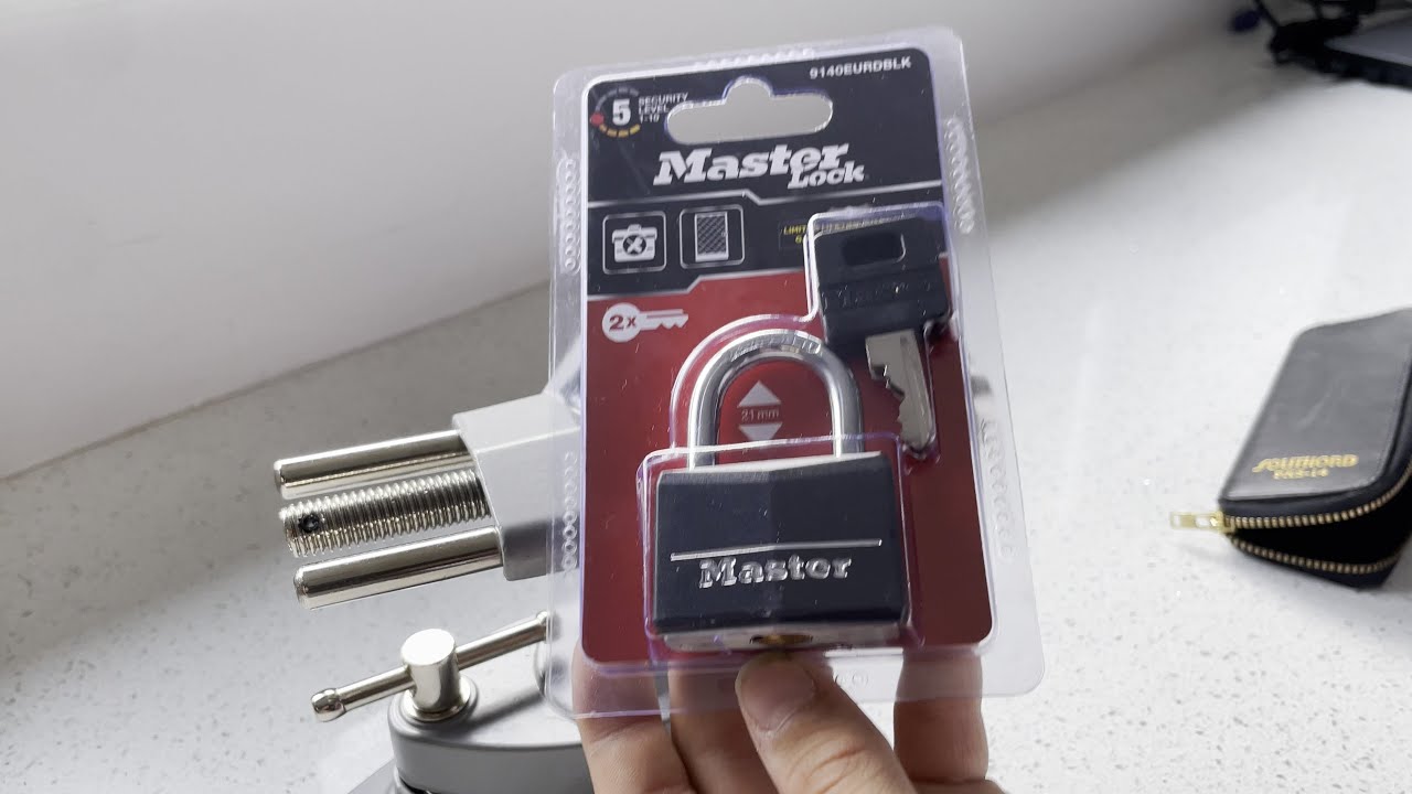 Master Lock 9140 picked out the packet #lockpicking #locksport #padlock ...
