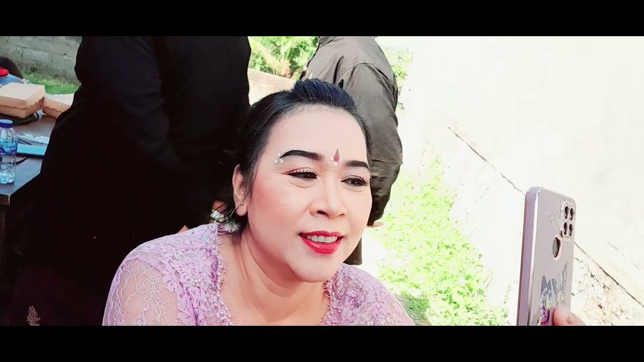 Dede Nugi dgn squadnya utk Stah Empu Kuturan - YouTube