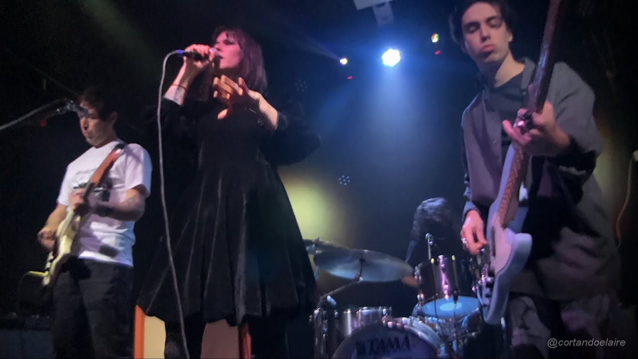 Intimate Stranger - Beastie queen (Bar de René, Mayo 2024) - YouTube