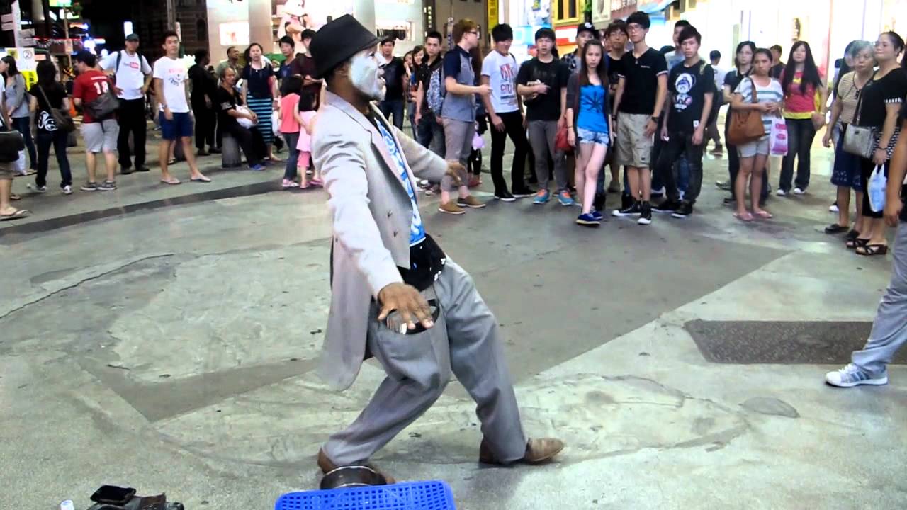 Dancing to Slum Village in Taipei, Taiwan-June 30, 2012 - YouTube