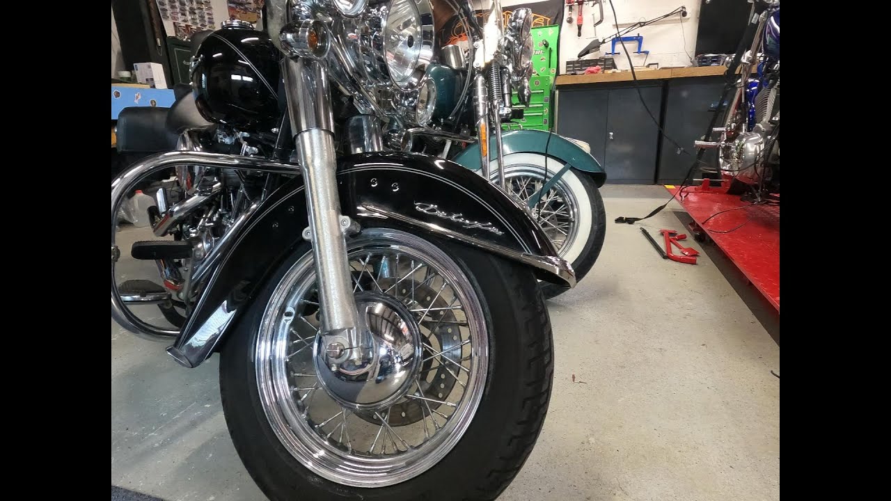 76 Harley FLH Shovel and 05 Harley Heritage Deluxe out for a ride - YouTube