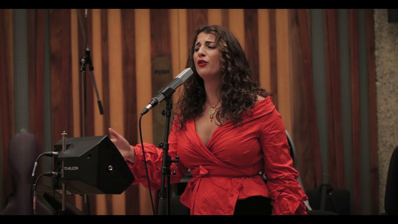 In the Still of the Night (feat. Emma Smith) - YouTube