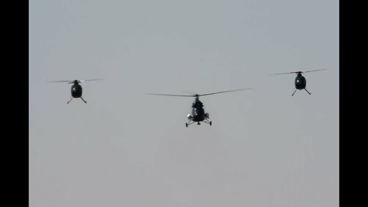 Police helicopter formation flight at Police Day 2015 - Budapest - YouTube