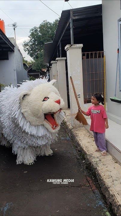 Can macanan kena pukul sapu ajaib alika - YouTube