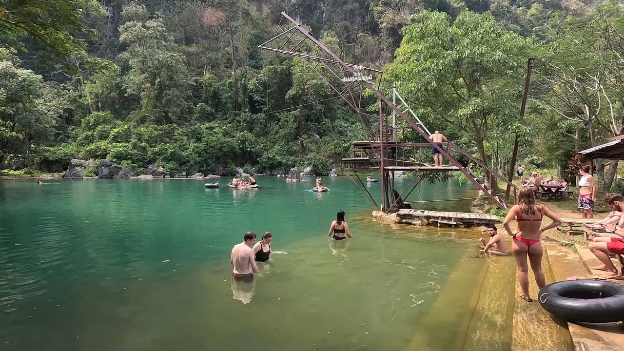 ラオス・バンビエン、ブルーラグーン4、ちょっと遠いけど行ったほうが良い [Blue Lagoon 4] - YouTube