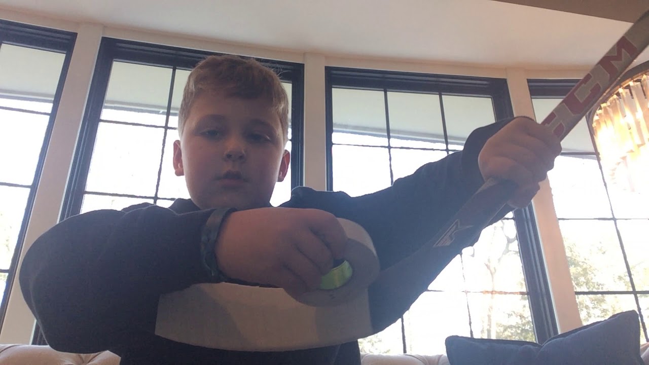 How I tape my stick 🏒 - YouTube