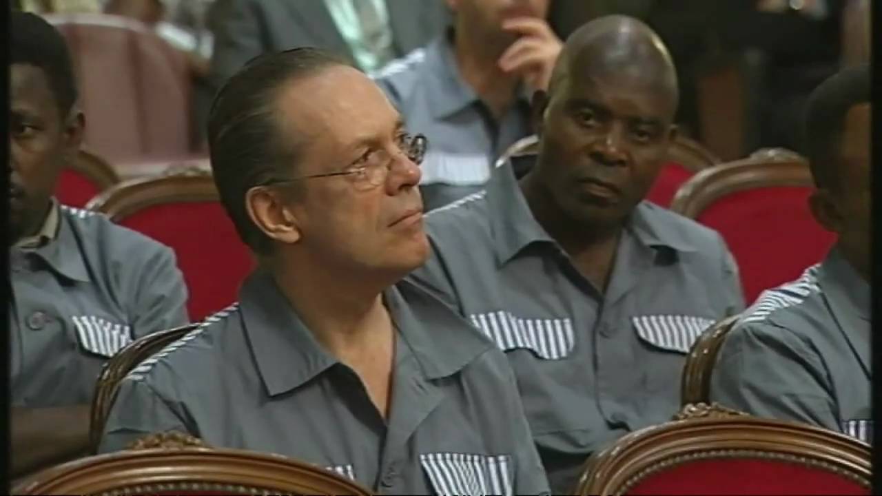 Simon Mann gets unexpected pardon - YouTube