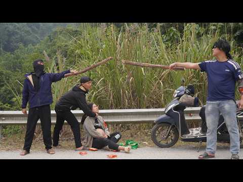 Single Pregnant Mother Rescued by a Stranger in the Forest – Her Journey Toward a Better Life