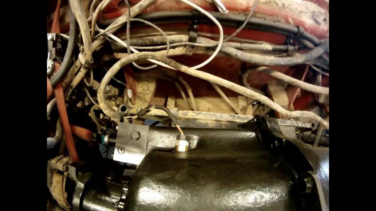 Steiger transmission install - YouTube