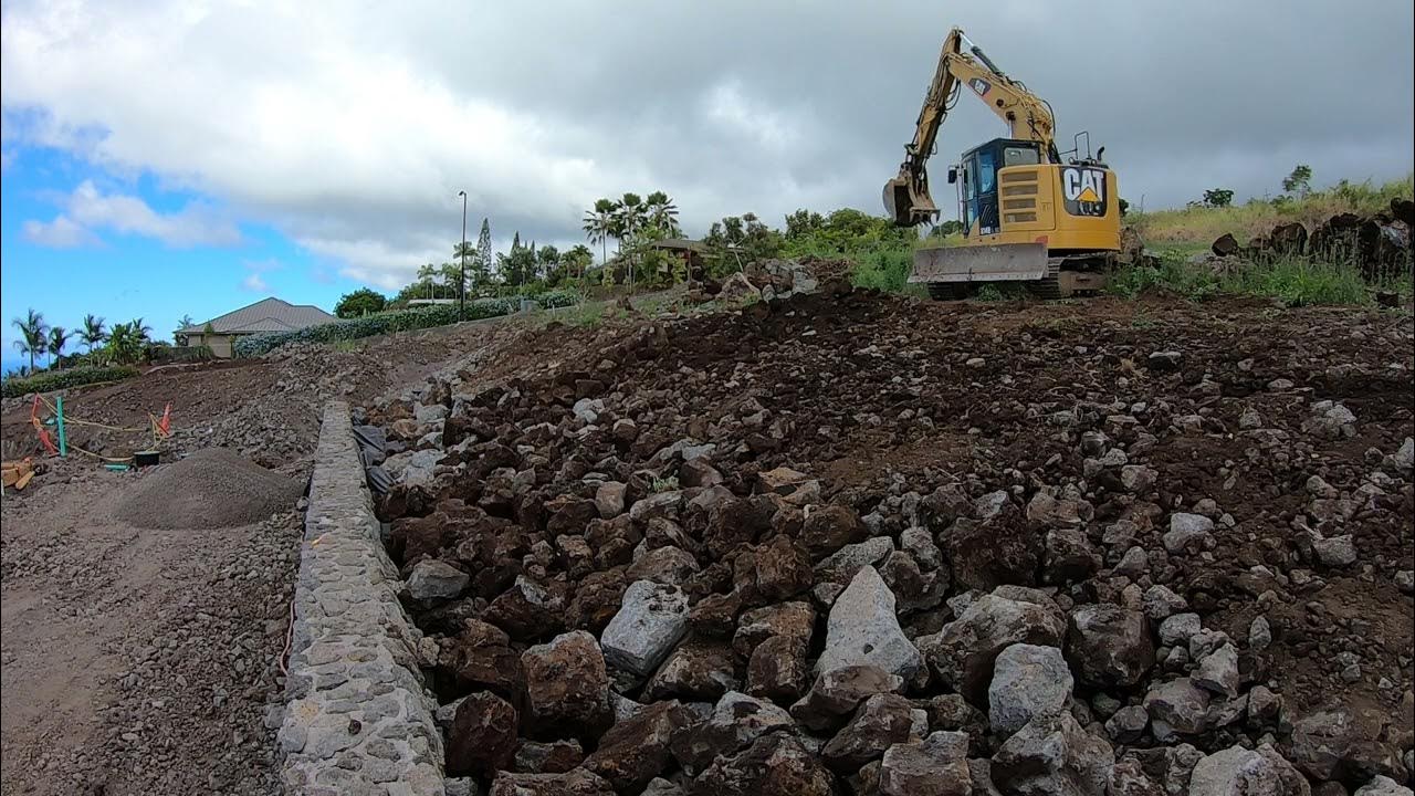Backfilling a Retaining Wall - YouTube