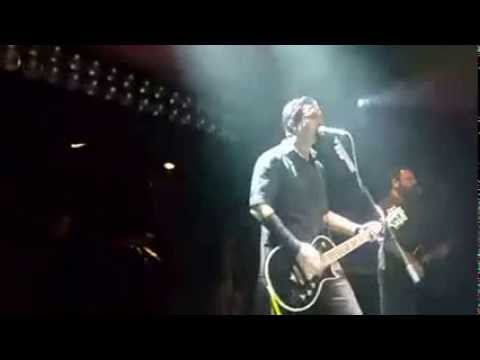 Pera - Adını Sen Koy(JollyJoker Live)