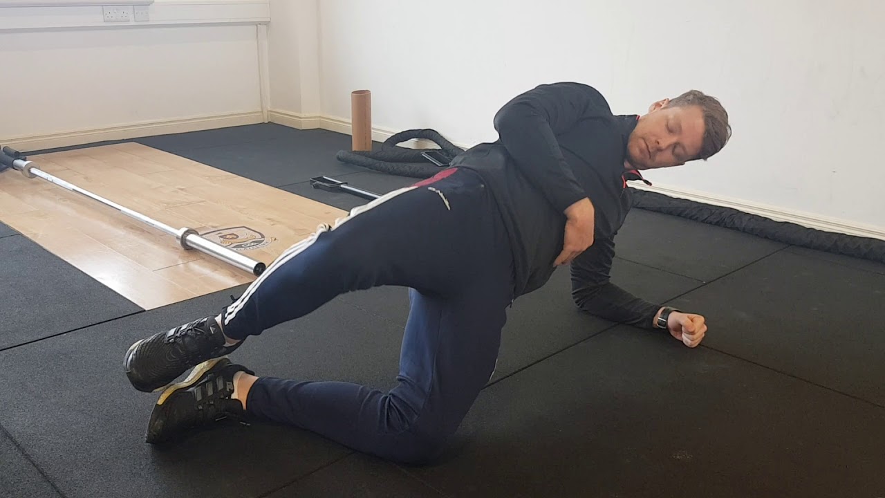 Clamshell Hip Lifts - YouTube