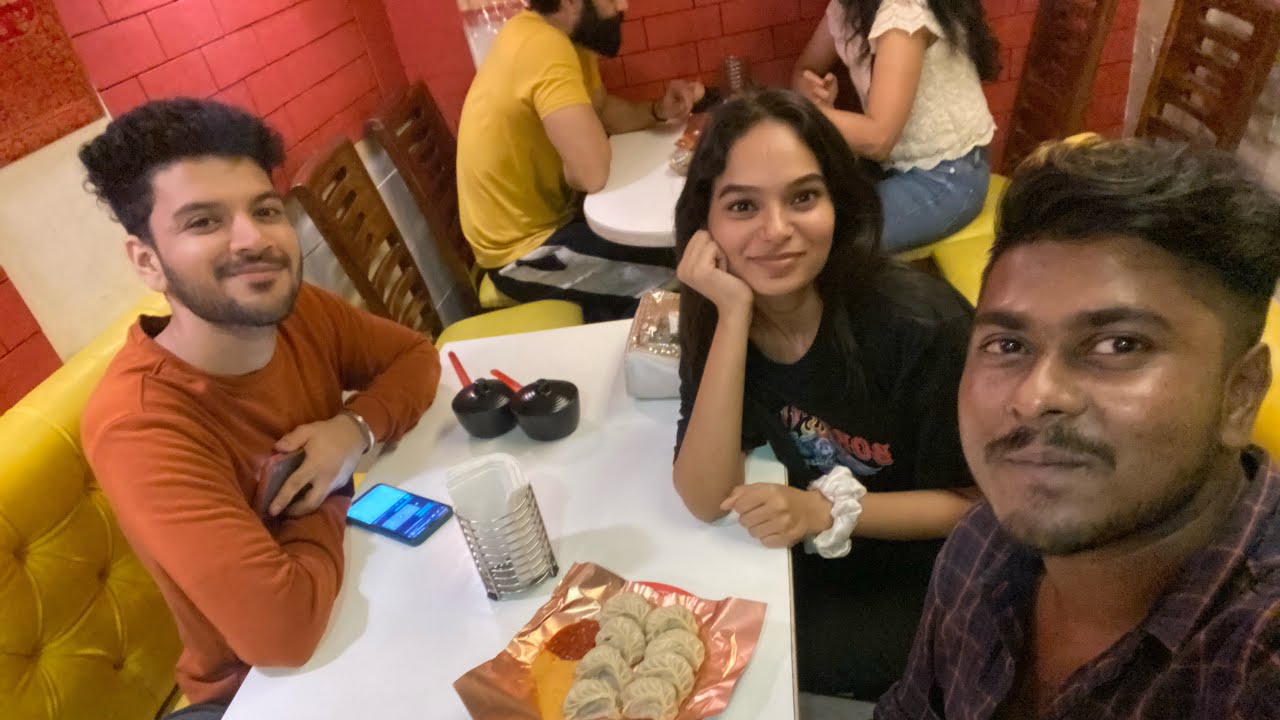 Suraj Lama Momos is the best Momo's of Mumbai - YouTube