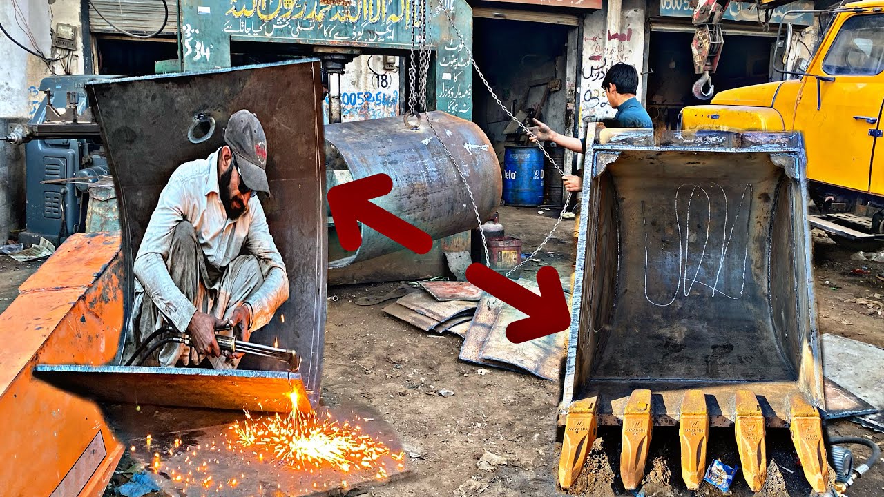 Expert Welder Building 1250 kg Bucket of Excavator From High Strength ...