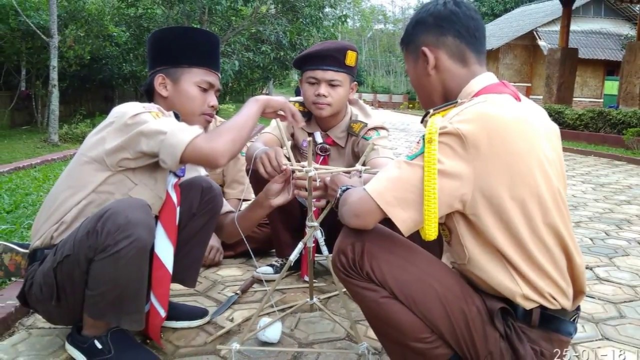 Pramuka SMAIT Raudhatul Ulum Cigudeg 2017/2018 - YouTube