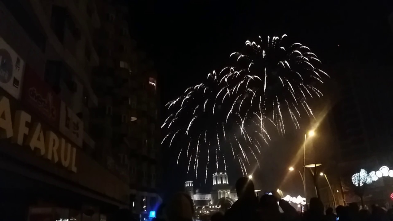 Revelionul la bacău - YouTube