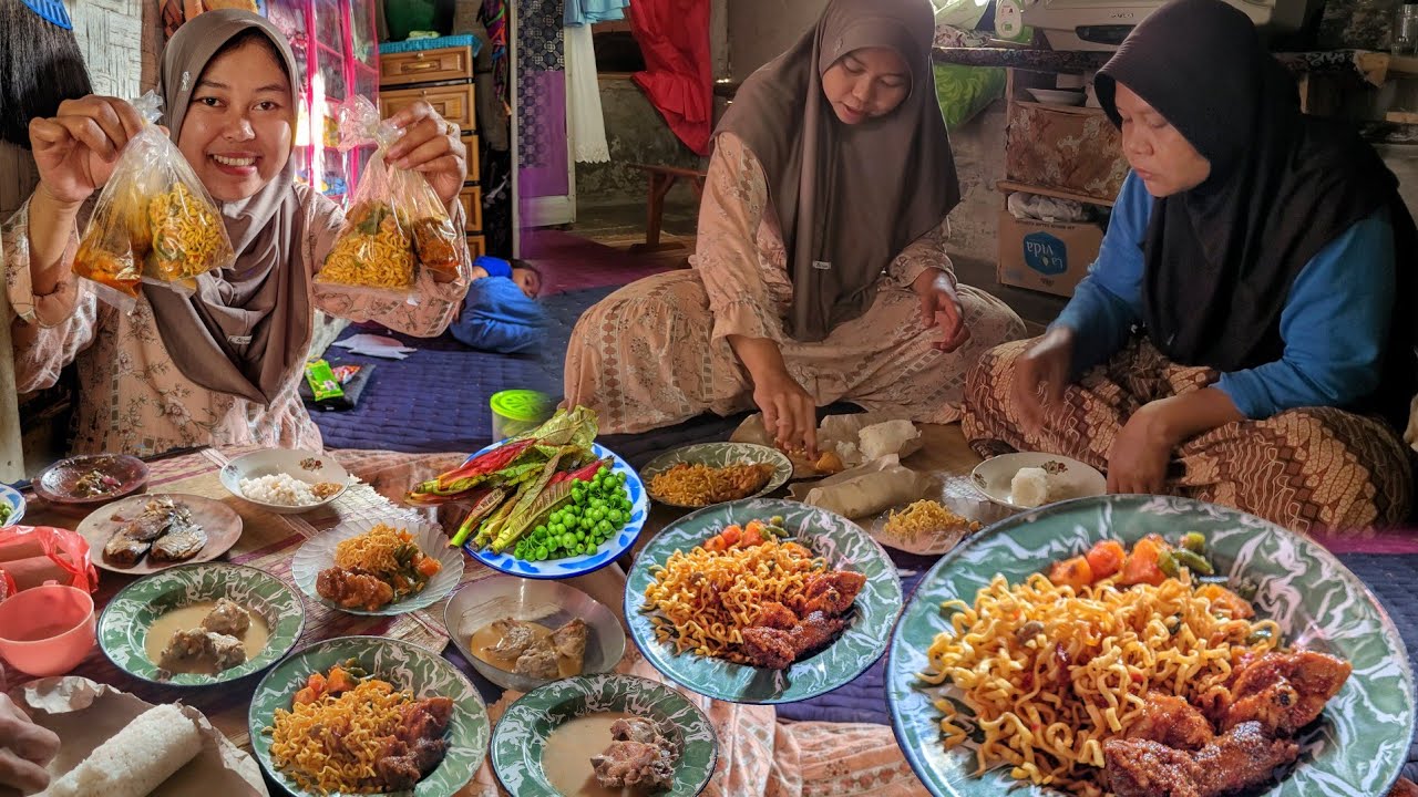 Isuk Isuk Mumuluk JOMET, Hujan Deras Di Kampung - YouTube