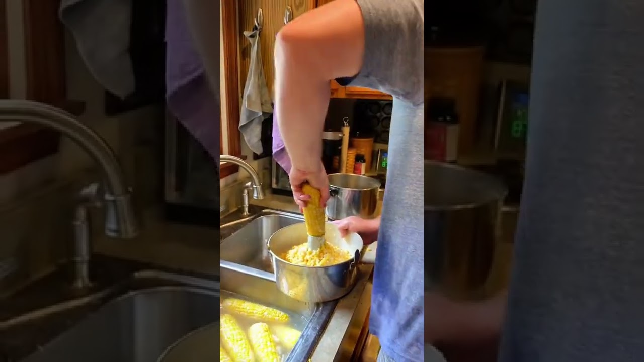 CORN LIFE HACK | tiktok: denisemellott300 - YouTube