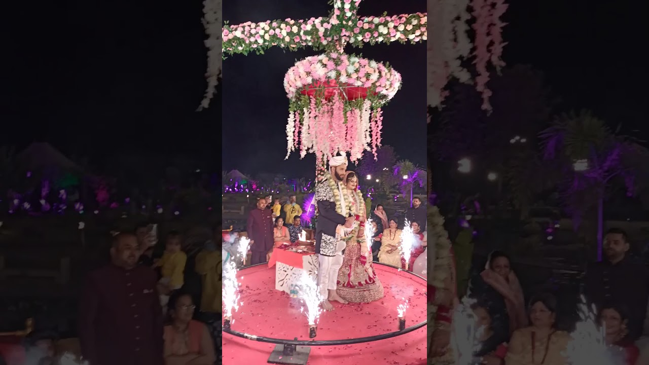 Destination wedding cold pyro rotating ring - YouTube