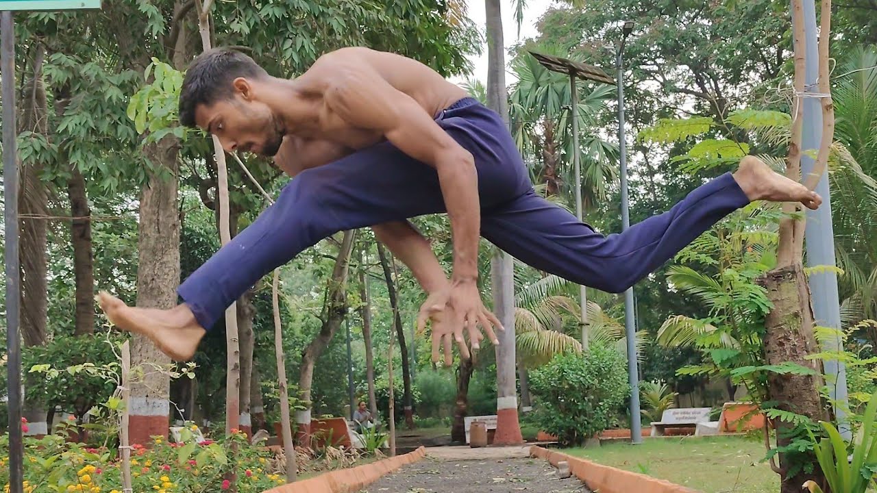 Vikas Yadav Fitness is live practice session calisthenics beginner - YouTube