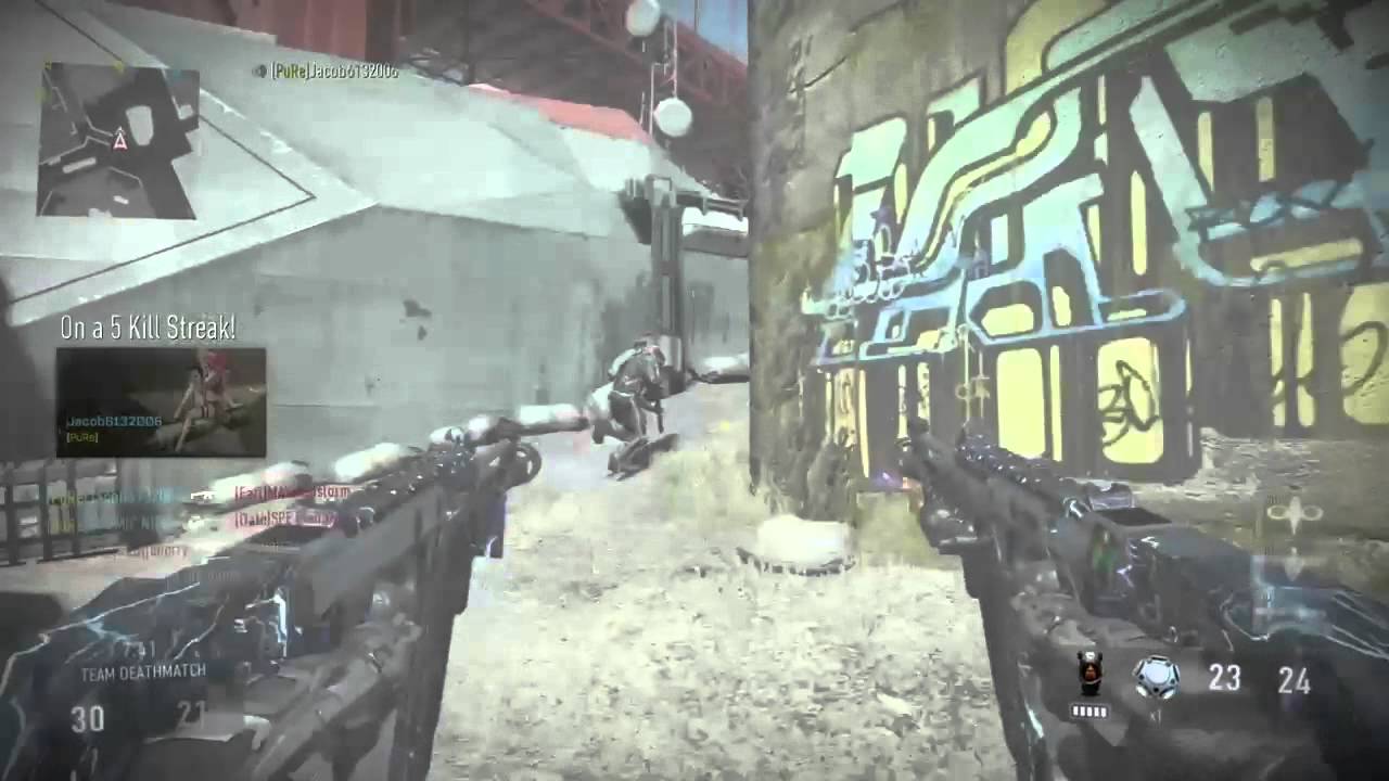 4-Man game play - YouTube