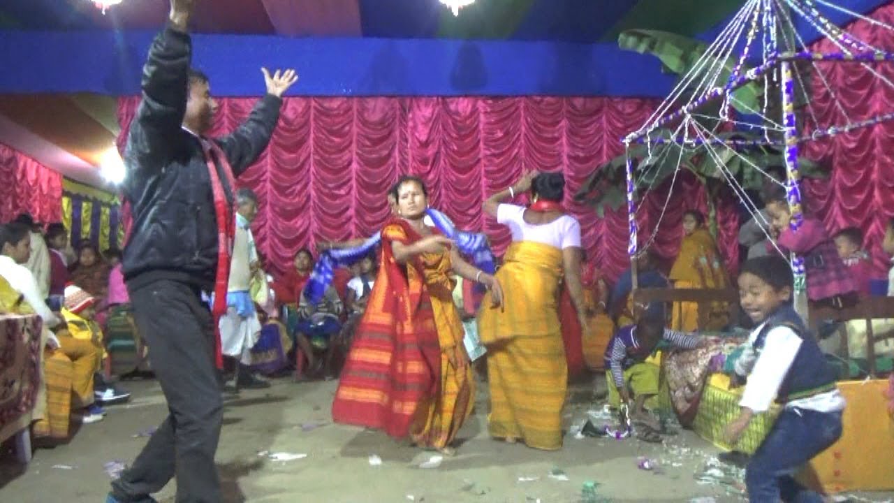 Boro Biya Dance - YouTube