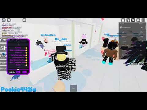 EXPOSING DATERS IN A BATHROOM! [roblox-public bathroom simulator] - YouTube