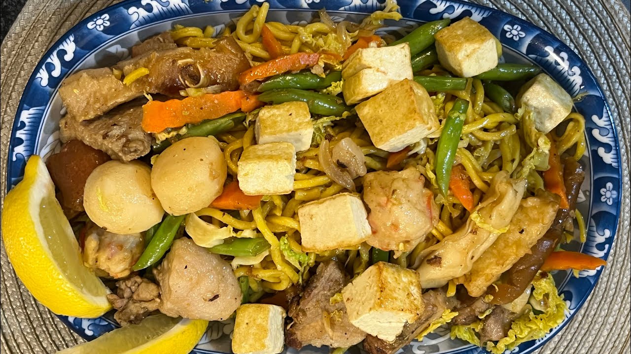 Special pancit with a twist for Christmas Day / Lyza’s Table - YouTube