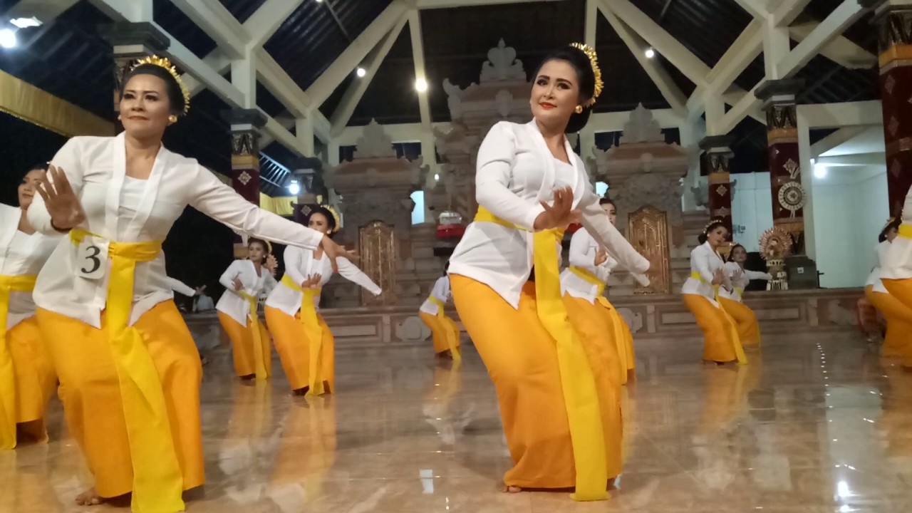 Tari Rejang renteng PKK Br.Bucuan Batuan Sukawati Gianyar Bali - YouTube