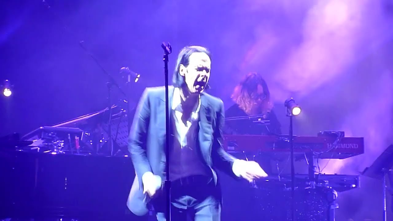 Nick Cave & BS -- VORTEX -- Arena di Verona -- 4 july 2022 - YouTube