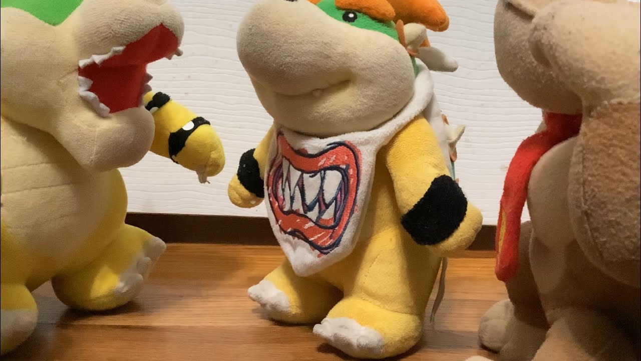 Donkey Kong vs Bowser BeatBox Battle - YouTube