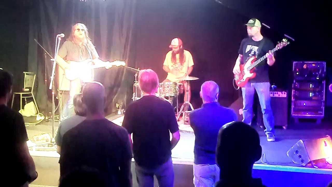 Paul Benjaman Band live at the Blue Devils, Orléans 01-08-2019 - YouTube