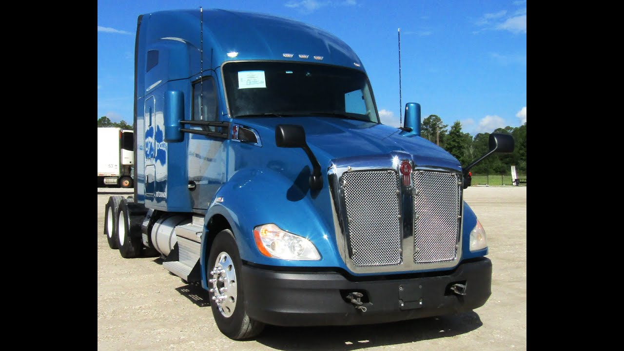 2020 KW T680 walk around video stock# 434629 - YouTube