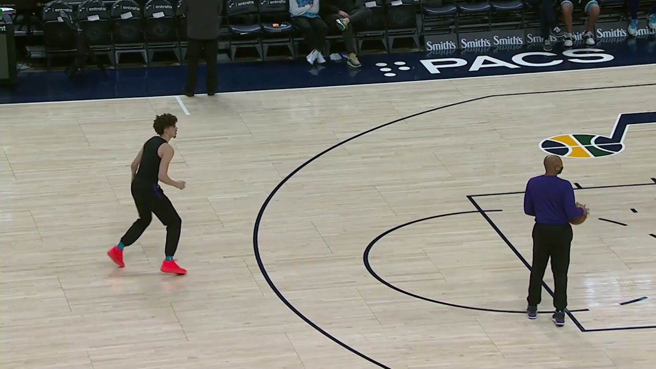 LaMelo Ball Pregame Warmup December 20, 2021 - YouTube