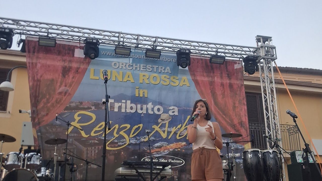 Alessia Mirra apre il concerto dell'orchestra Luna Rossa a Marcellinara ...
