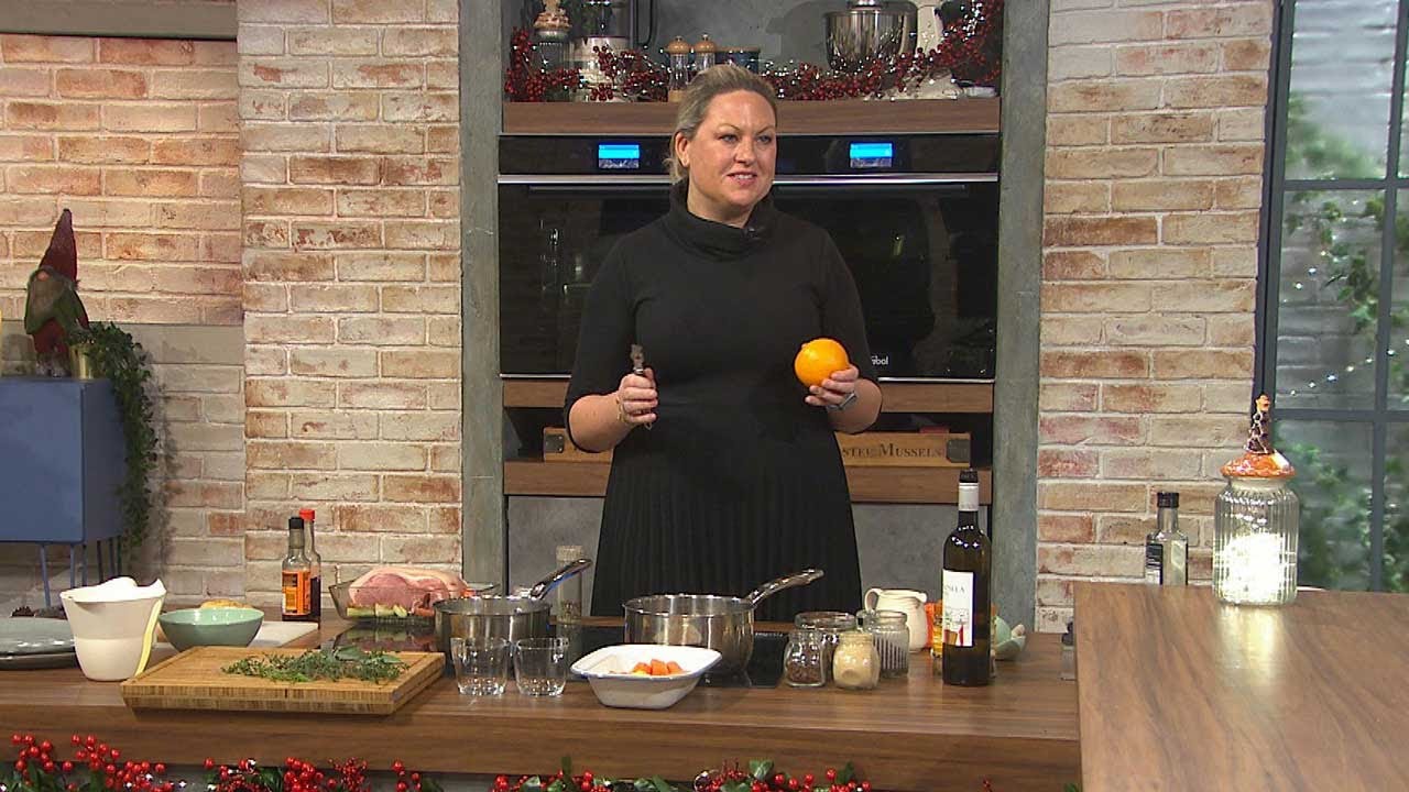 Alternative Christmas Dinner | Tara Walker - YouTube