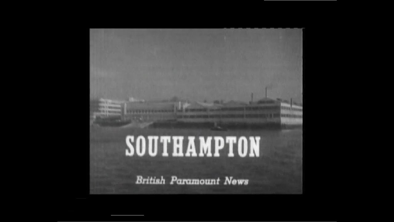 SUPERMARINE SPITFIRE: Secretary of State For Air Visits the Spitfire ...