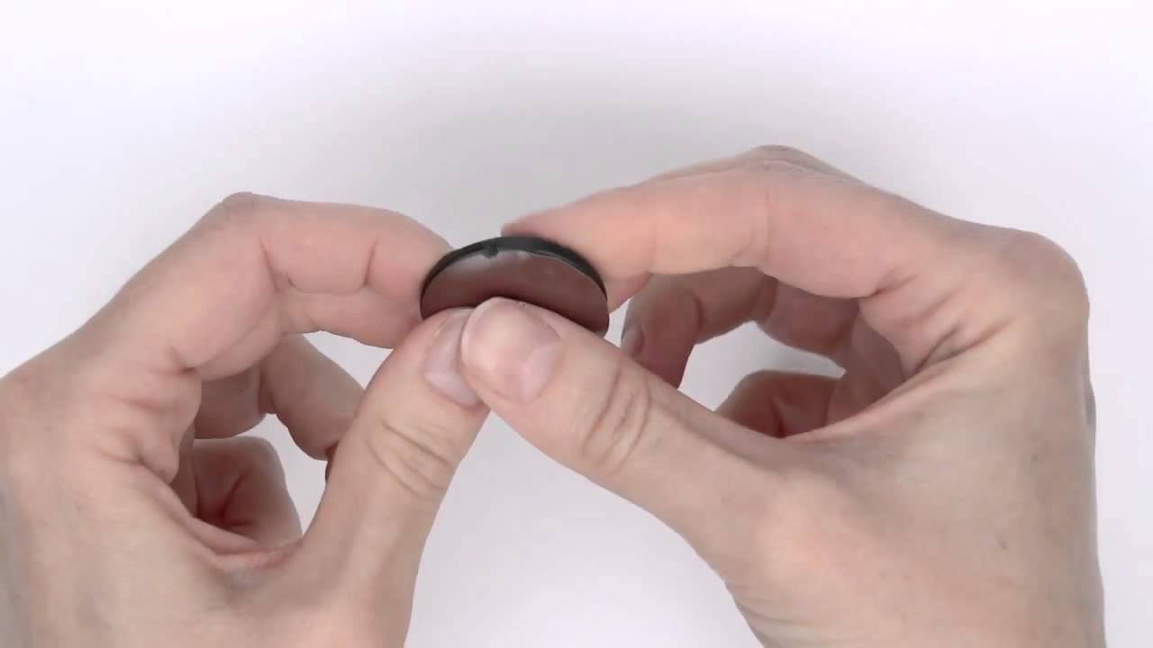 Attaching Color Covers to your Cochlear™ Baha® 5 Sound Processor Magnet ...