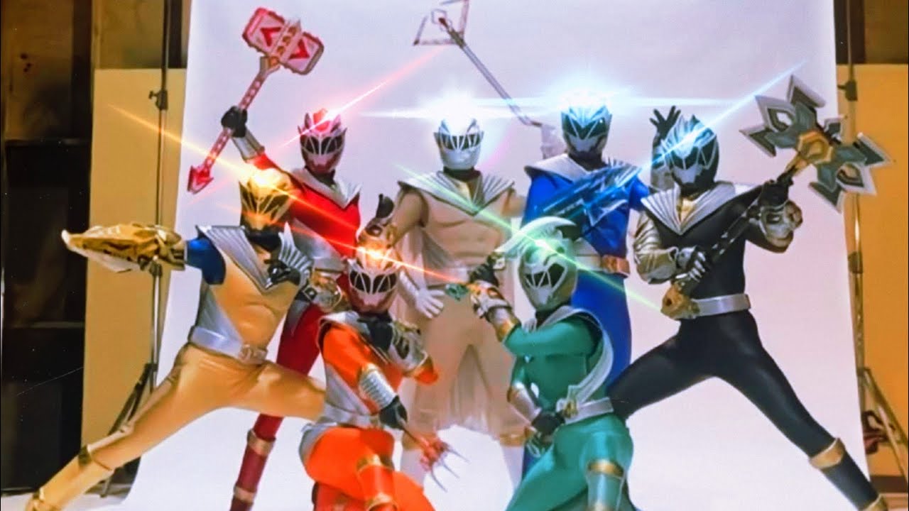 Breaking down Images of Cosmic Fury & Hunter Deno's tweet about becoming a full time Red Ranger ...