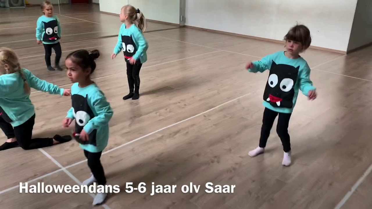 Halloweenballet/ Halloweendans/ Spooky Intensive - YouTube