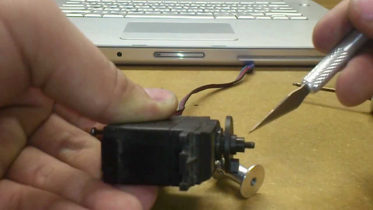 How to Make a Servo Winch - YouTube