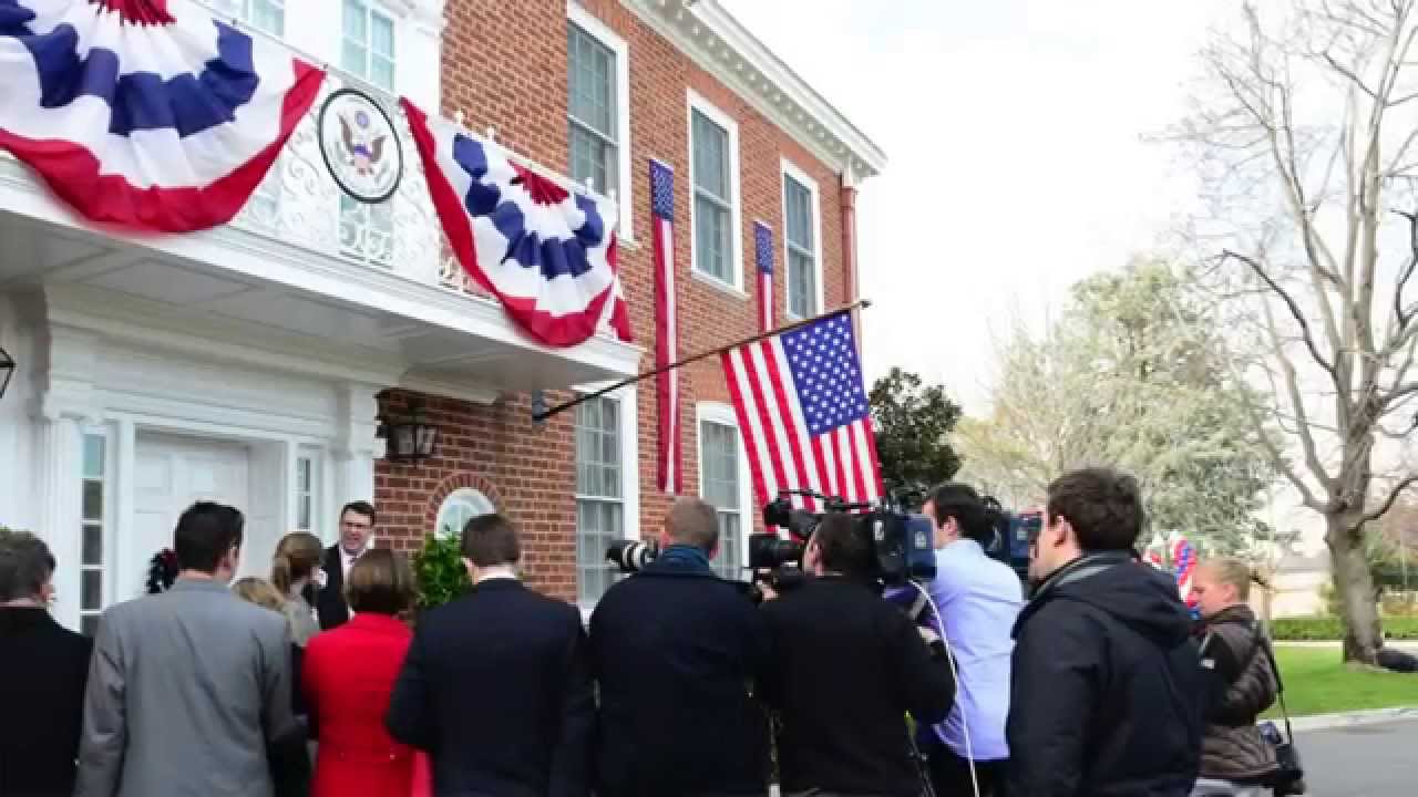 Ambassador John Berry welcomes media to the U.S. Embassy's Independence ...