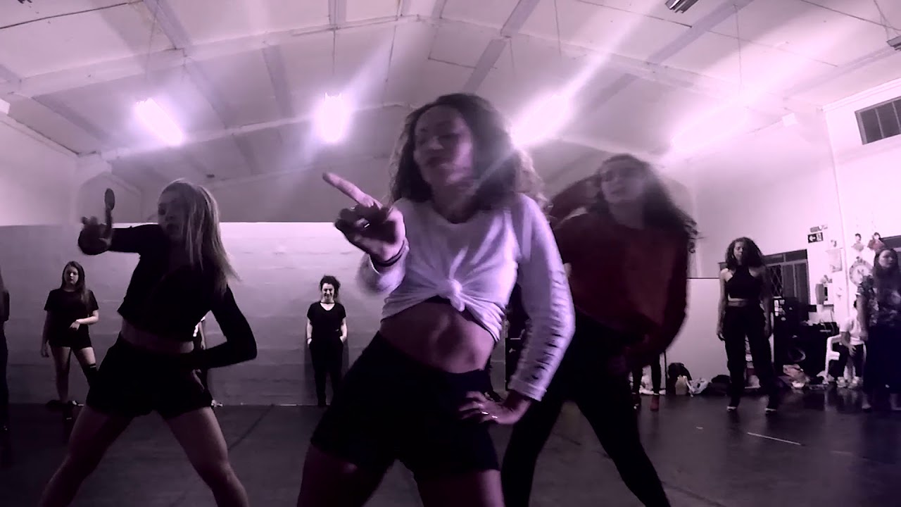 "Independent Women" Destiny's Child | MAYARA MÜLLER - YouTube