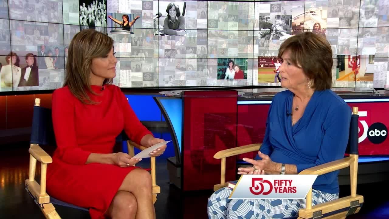 Natalie Jacobson revisits WCVB for first time since signing off - YouTube